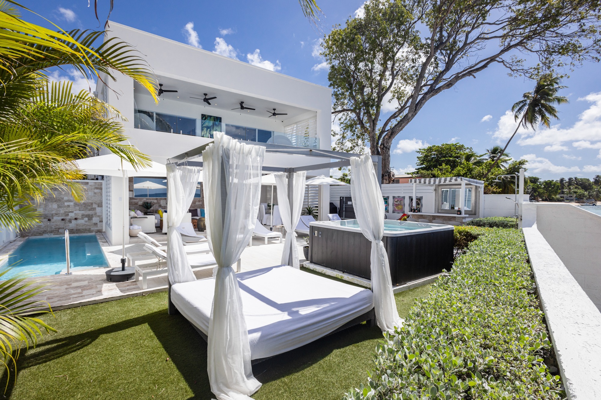 Solaris Beach House, St James - Harding's International Realty